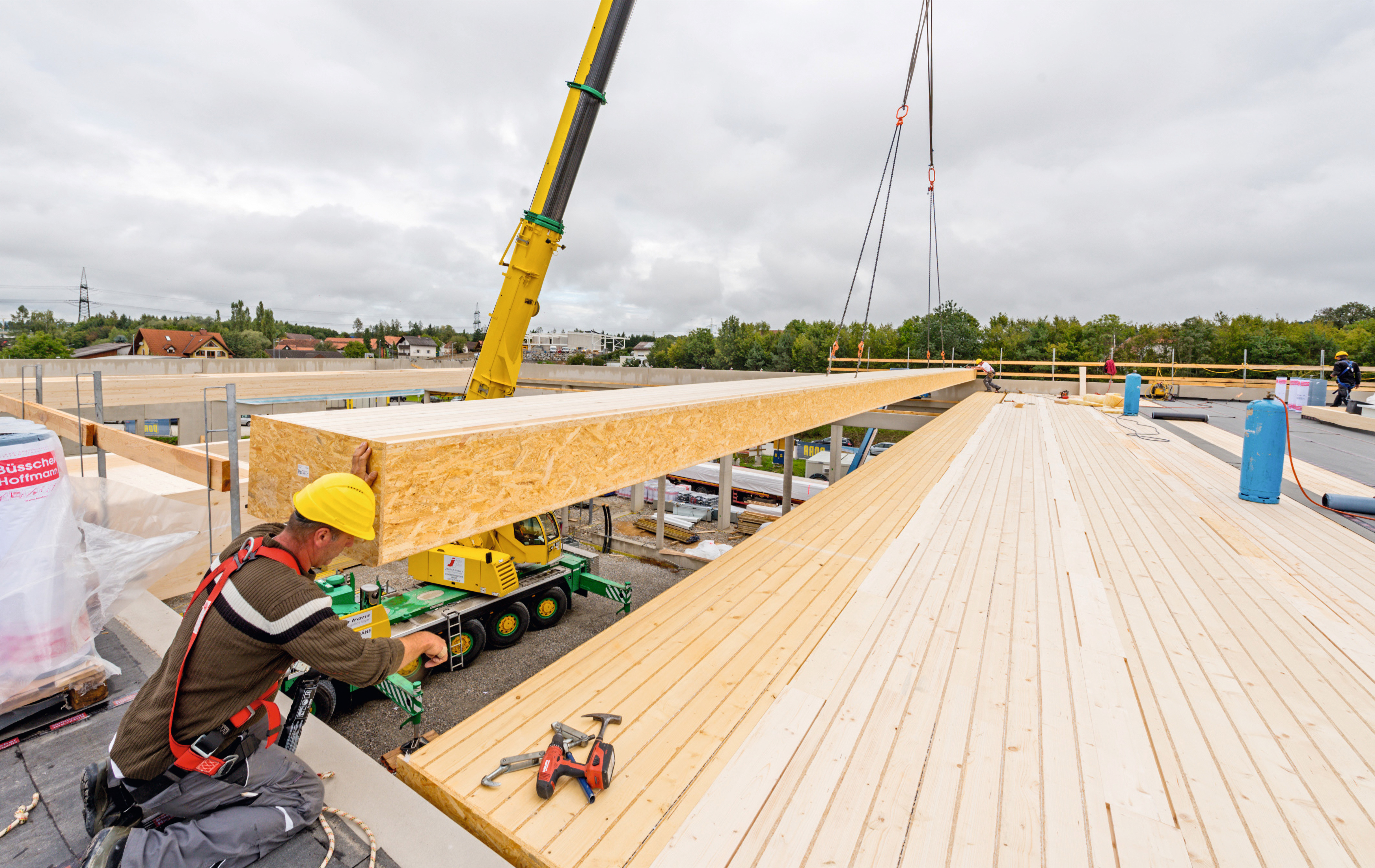 OSB3 boards in roofing structure: DIY store | EGGER